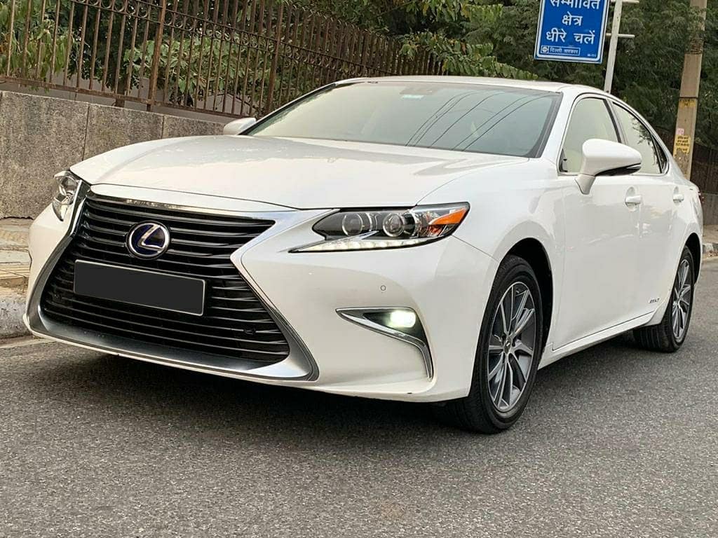 LEXUS ES 300H For Rent in Delhi Available For Self Drive in All Over ...